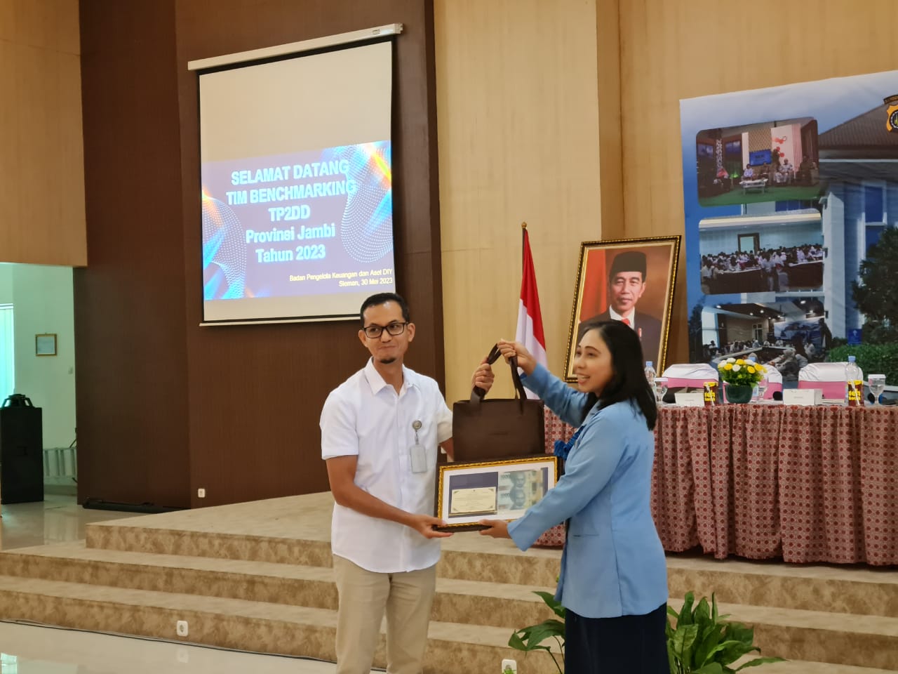 Studi Komparatif: Tim TP2DD Provinsi Jambi & BPKA DIY di Kantor ...